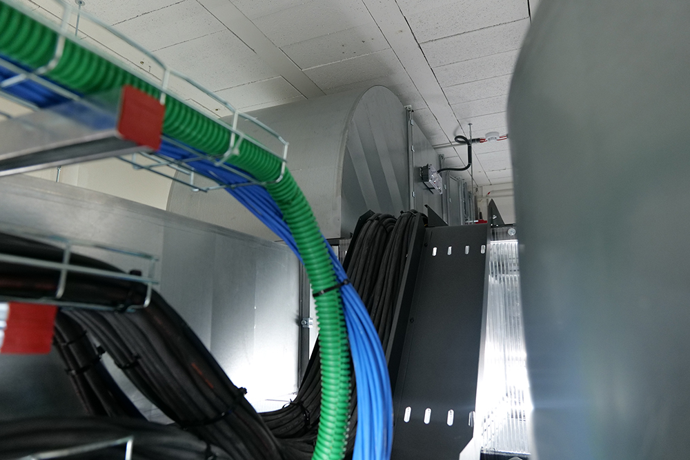 Couloirs thermiques en allée chaude : réalisation sur mesure | EFIRACK